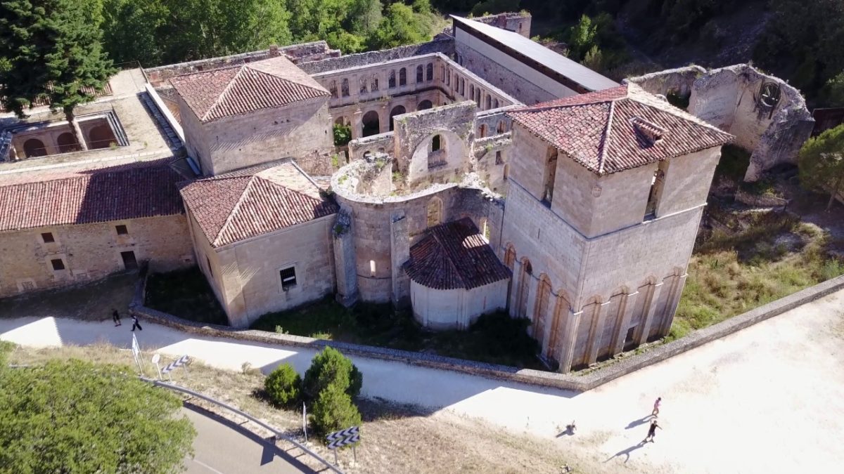 ARQUITECTURA ROMÁNICA Y SUS CONSTRUCCIONES RELIGIOSAS EN LA EDAD MEDIA