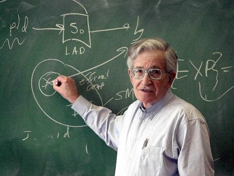Todo sobre Noam Chomsky y sus Importantes Aportes a la Lingüística